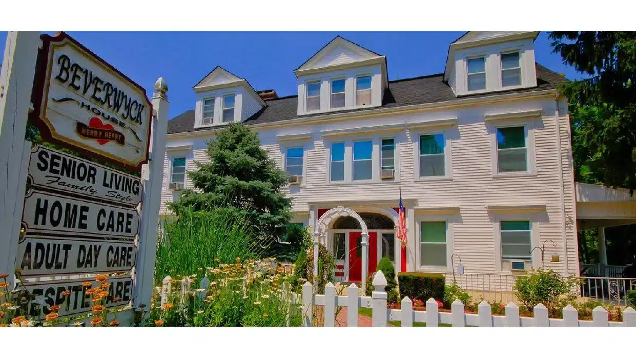 BEVERWYCK HOUSE OF MERRY HEART – TourSeniorLiving.org